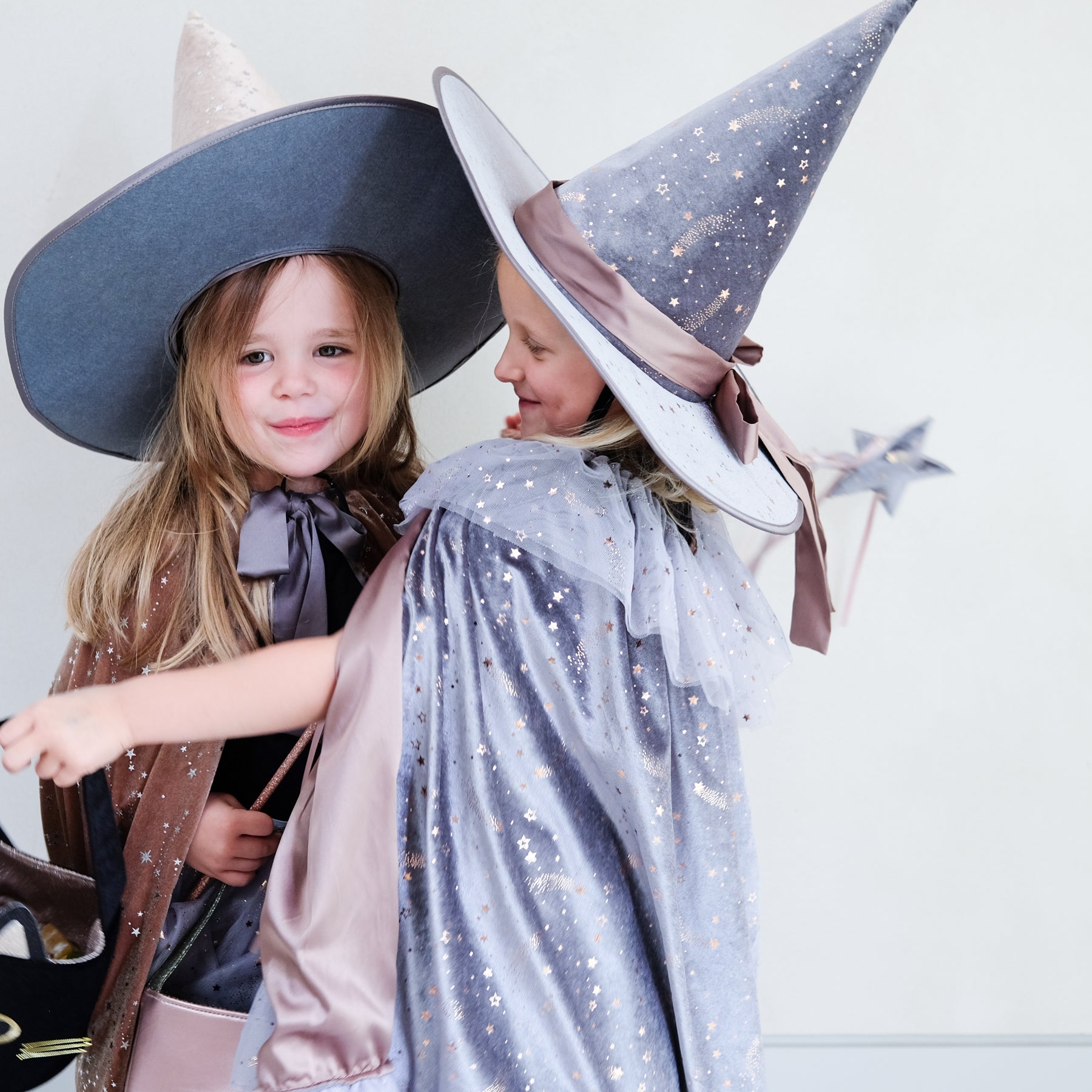 Griselda velvet witch hat – Mimi & Lula